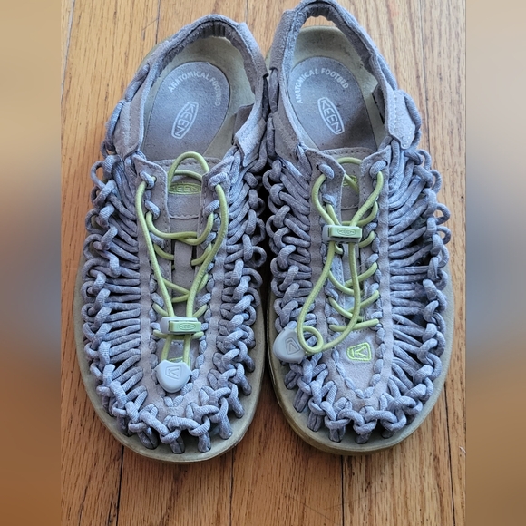 Keen | Shoes | Keen Uneek Sandals Womens Size 6 Woven Paracord Hiking ...